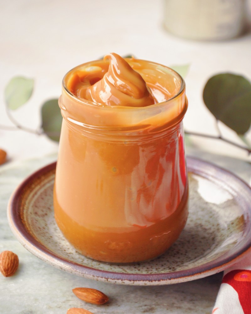 How to make Dulce de Leche (the easy way) | Lucia Paula