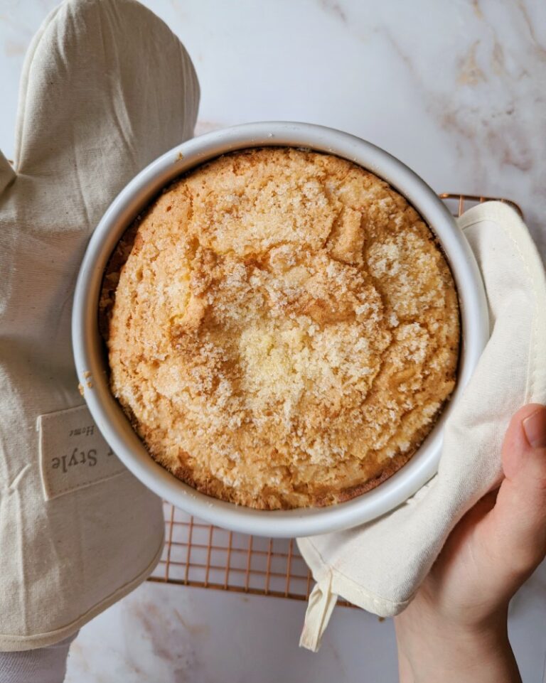 Torta Matera Húmeda y Fácil con Crocante de Azúcar | Lucia Paula